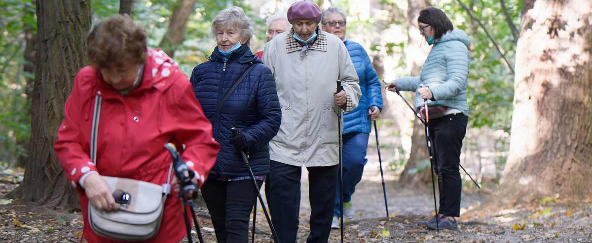 Sturzprophylaxe: Risikofaktoren und Maßnahmen zur Prävention